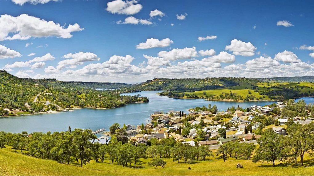 Lake Tulloch, Copperopolis is a beautiful recreational reservoir